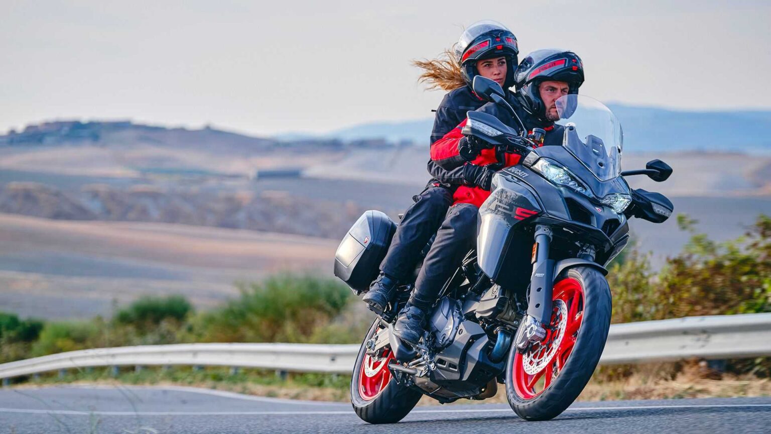 Unveiling The Wind: The Science Behind Motorcycle Windshields And Airflow